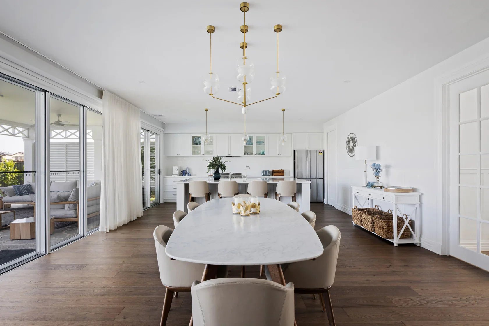 Marble Dining Tables: Pros, Cons & Maintenance Tips for Your Home